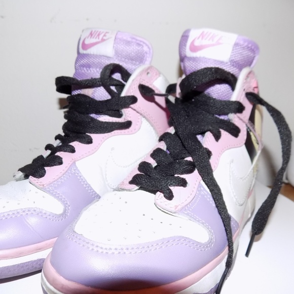 Nike | Shoes | Minnie Mouse Nike Rare Shoe | Poshmark